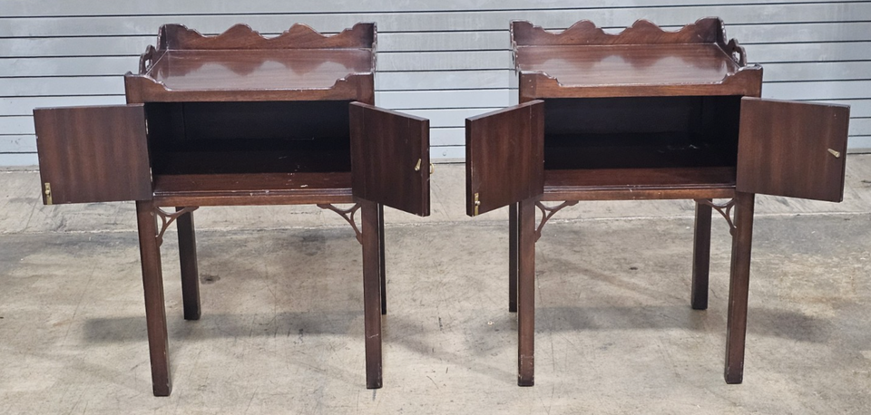 Pair Kittinger Williamsburg Mahogany Chippendale End Tables Night ...