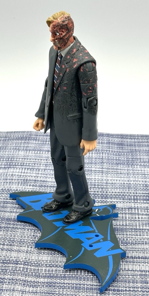 DC Movie Masters Dark Knight TWO FACE HARVEY DENT Figure Mattel | eBay