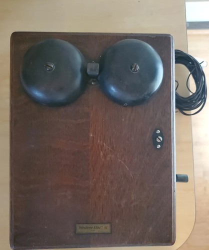 VINTAGE WESTERN ELECTRIC MAGNETO HAND CRANK TELEPHONE & RINGER BOX OAK ...