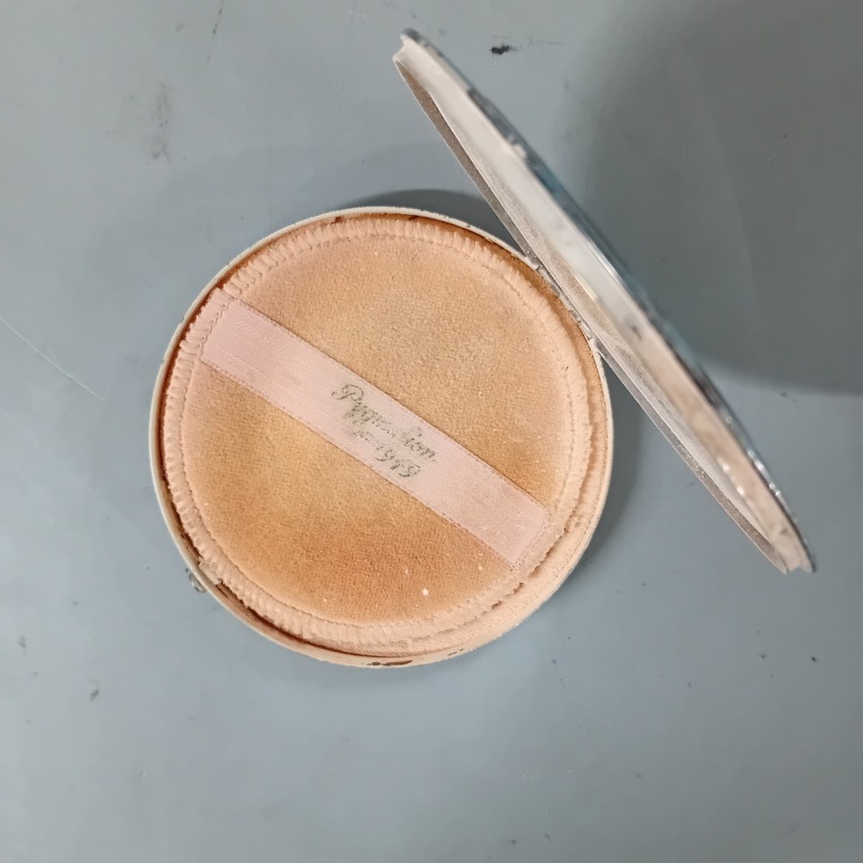 Pygmalion 1949 Powder Compact Vintage 10cm Enamelled Lid Floral Design ...