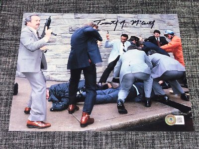TIMOTHY MCCARTHY SIGNED 8X10 PHOTO RONALD REGAN SECRET SERVICE BECKETT ...