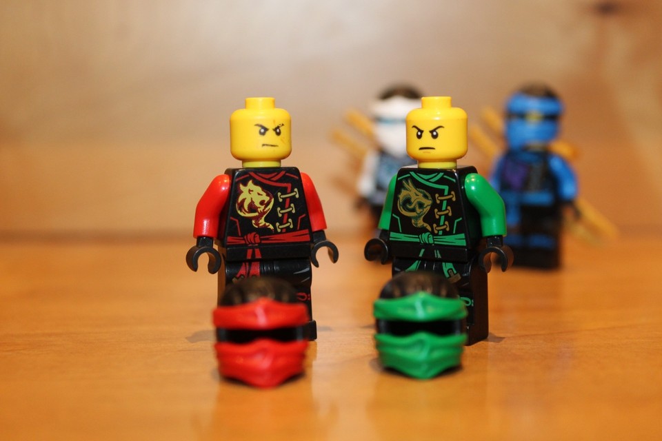 LEGO Ninjago Skybound Minifigure Lot: Kai, Jay, Zane, Lloyd, and swords ...