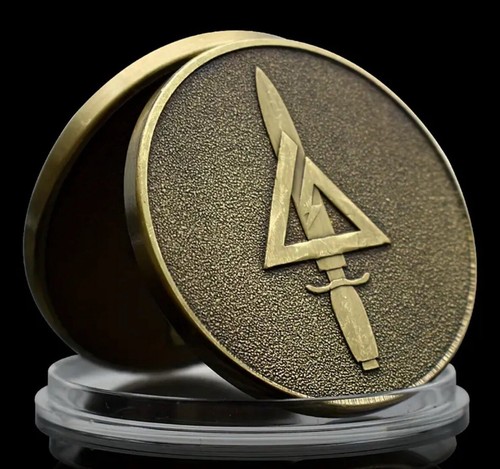 DELTA FORCE Challenge Coin/Capsule SPECIAL FORCES GREEN BERET Award ...