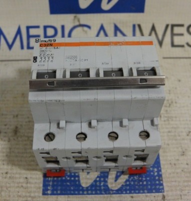 Merlin Gerin 9 Multi9 C32N 4 Pole 5A 380V Circuit Breaker | eBay
