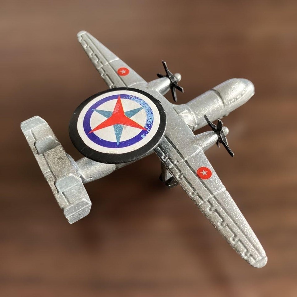 Greenbrier International Radar Twin Prop Diecast Military Aircraft 1:64 ...