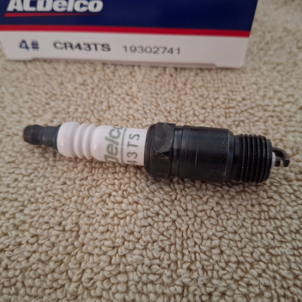 ACDelco Spark Plugs CR43TS Set Of 8 | eBay