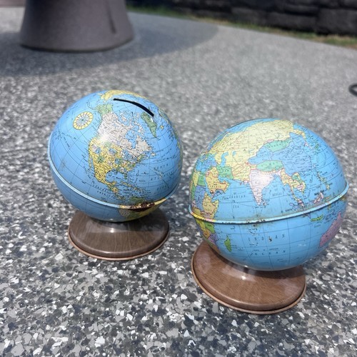 2 Vintage Twin Ohio Art Co Tin Litho Toy World Globe Coin Bank Plugs 4. ...