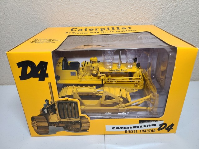 SpecCast Collectibles 1953 Caterpillar D4 Tractor With No. 45 Bulldozer ...