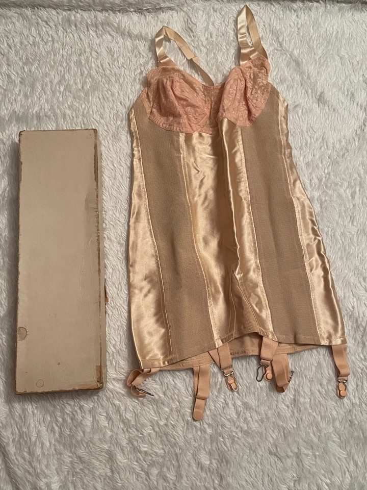 RARE NIB Vtg Satin CORSELETTE 6 Garters Open Bottom Girdle Corset Peach ...