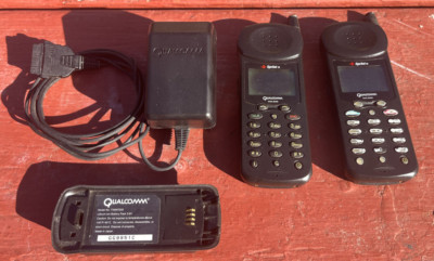 Qualcomm QCP-2760 Cell Phone w/External Battery and Charger Vintage ...