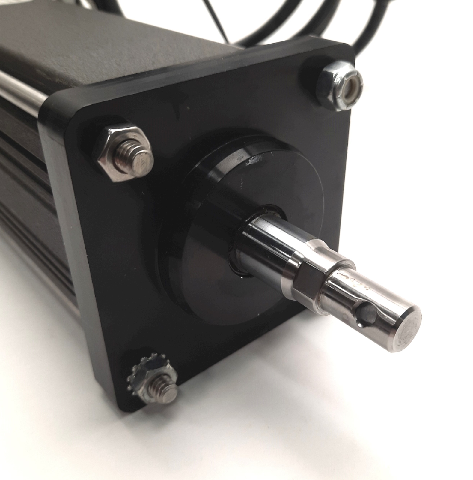 Exlar SR31-0602-XFX-EM2-238-45-AR-XT Linear Actuator 230VAC 4.84A 4500 ...
