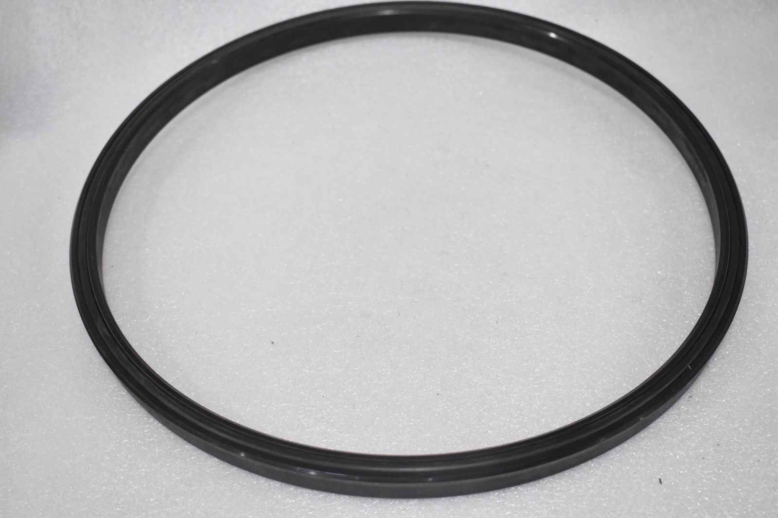 PARKER 461550014000-750B N2W 14x15x.75" HYDRAULIC WIPER RING BLACK WITH ...