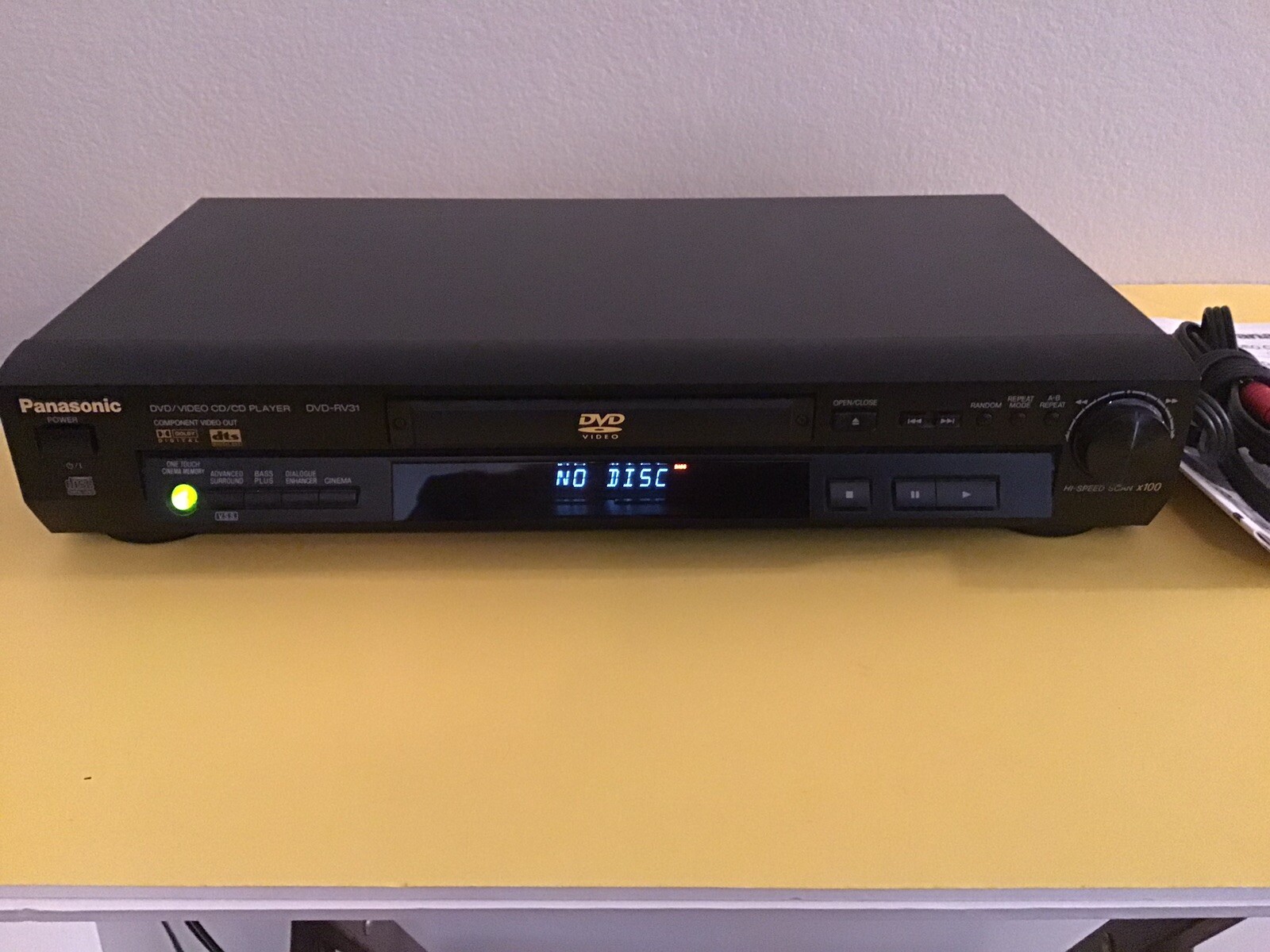 PANASONIC DVD-RV31 DVD / VIDEO-CD / CD PLAYER bundled REMOTE & CABLES ...