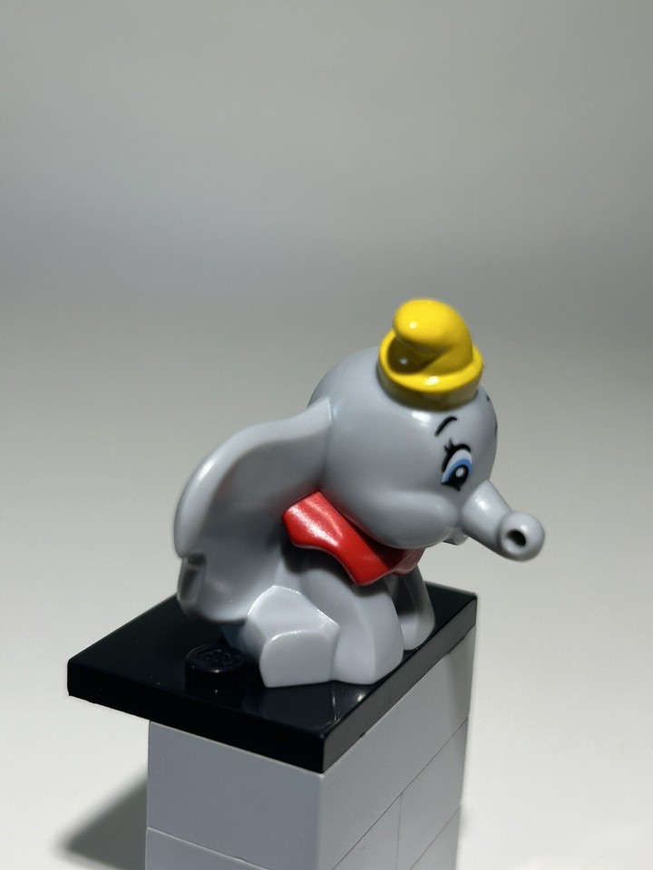 LEGO Bambi And Dumbo Minifigure Lot 43230 Walt Disney Tribute Camera ...