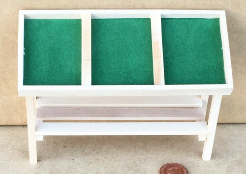Wooden Market Display Stall Counter Tumdee 1:12 Scale Dolls House ...