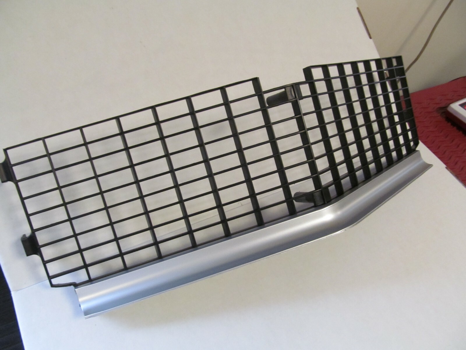 1968 Cutlass 442 Grille Silver & Black 68 Olds | eBay