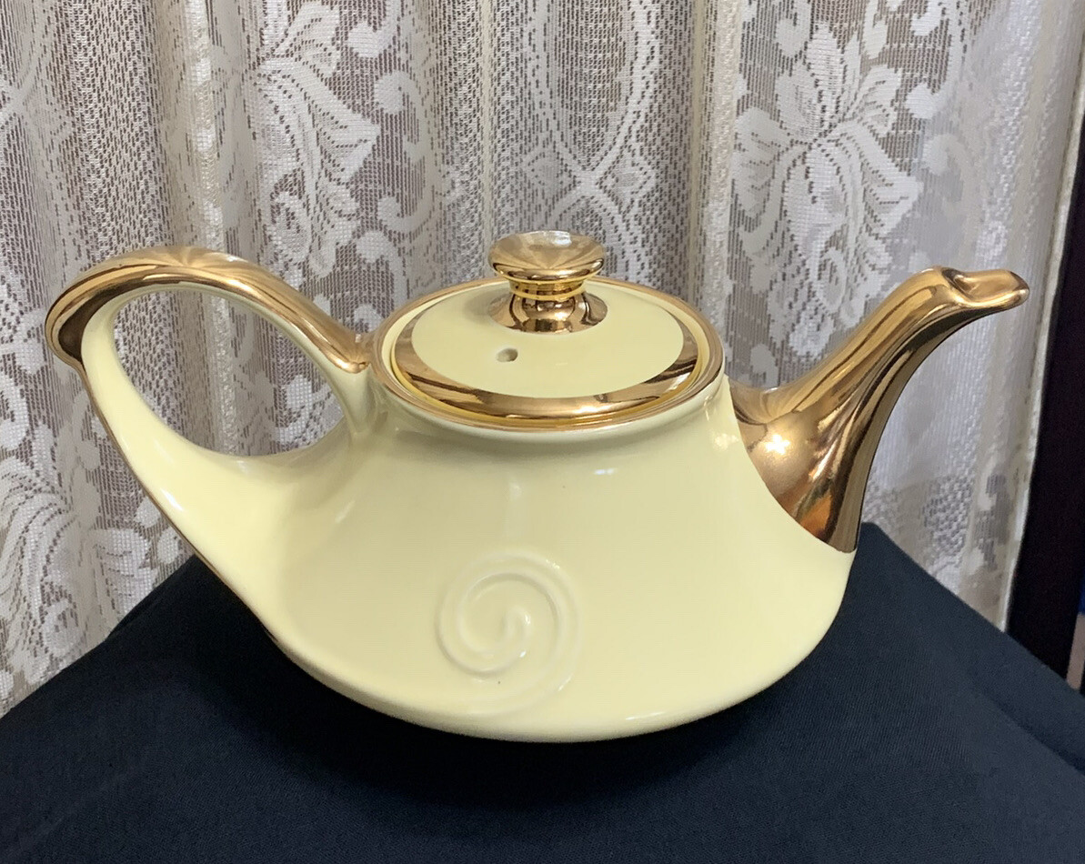 VINTAGE PEARL CHINA CO 22K GOLD ACCENT YELLOW TEAPOT w/ SUGAR & CREAMER ...