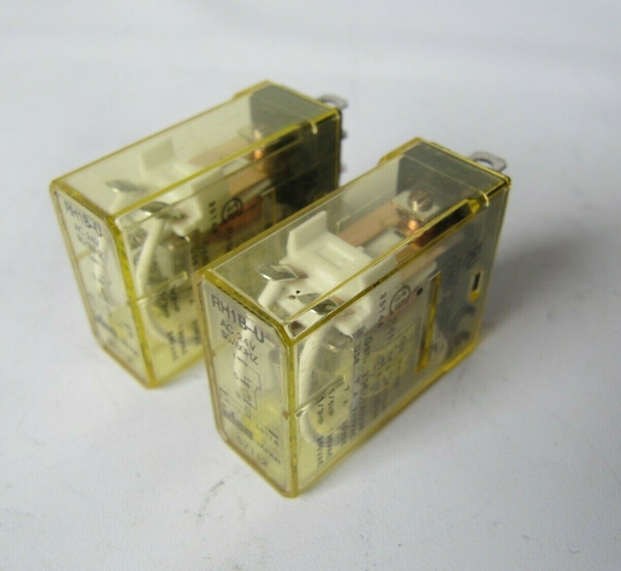 (LOT OF 2) IDEC Cube Relays RH1B-U AC24V | eBay