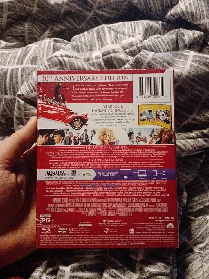 GREASE 40TH ANNIVERSARY BLU-RAY + DVD + DIGITAL YEARBOOK Rydell High ...