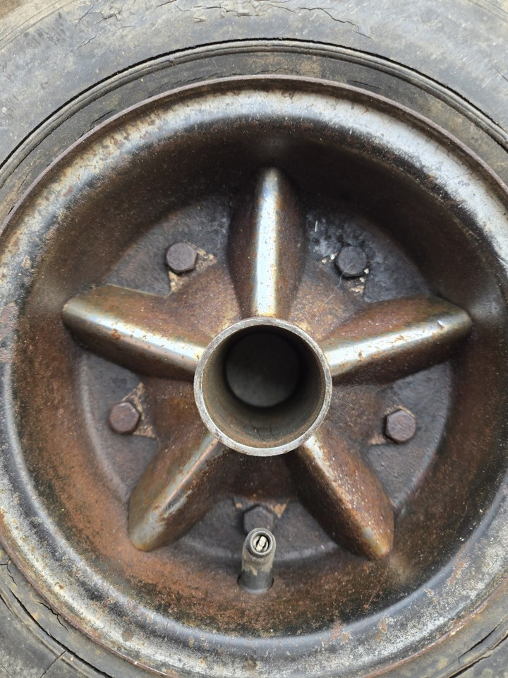 Hpe Muskin Cat Mini Bike front wheel tire 2 stars | eBay