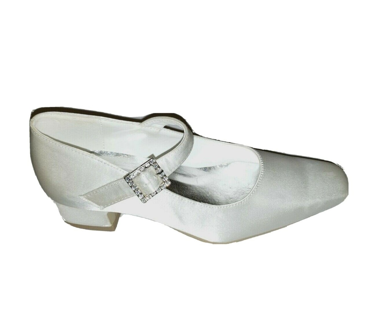 Little Girls Ivory Wedding Shoes 16 Best Children's Wedding Shoes For