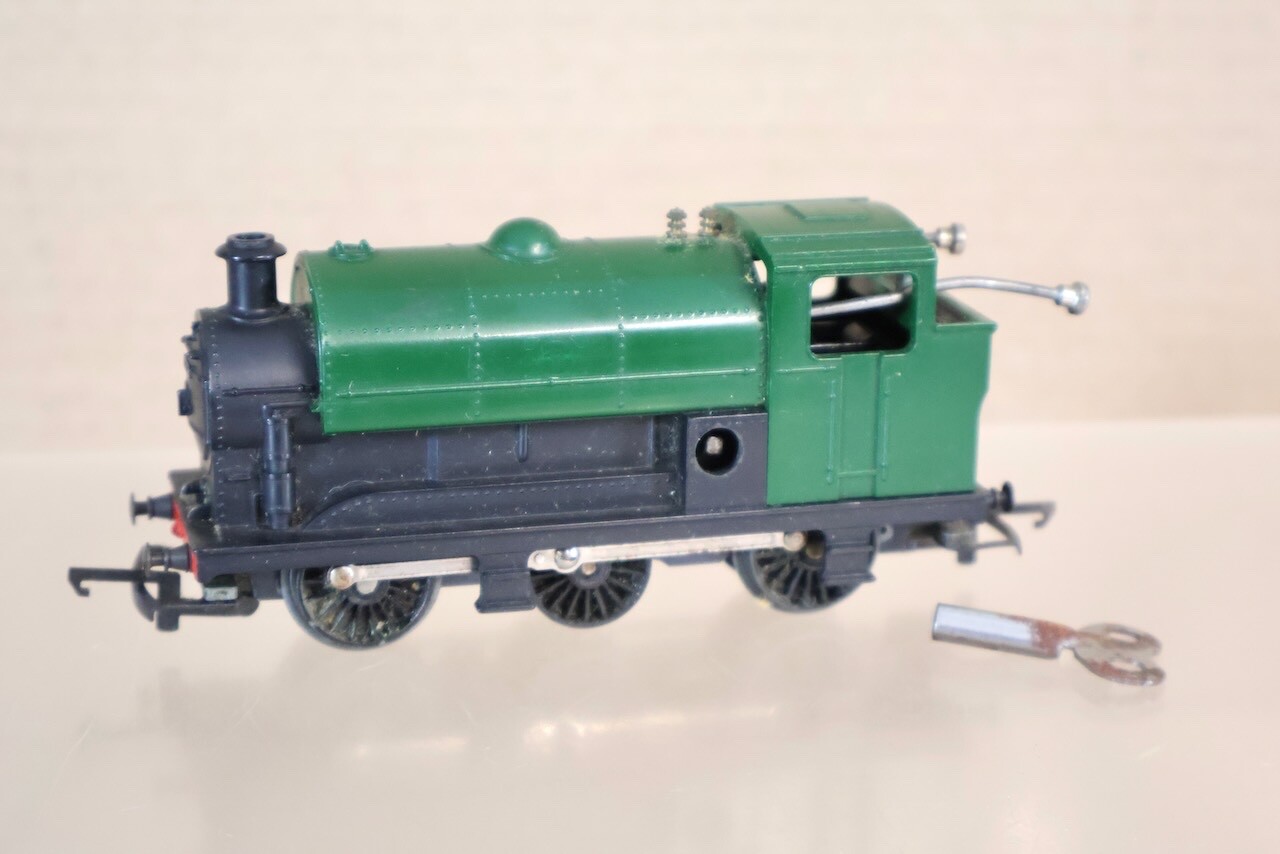 TRIANG R254 CLOCKWORK TRANSCONTINENTAL TC 0-6-0 SADDLE TANK LOCOMOTIVE ...