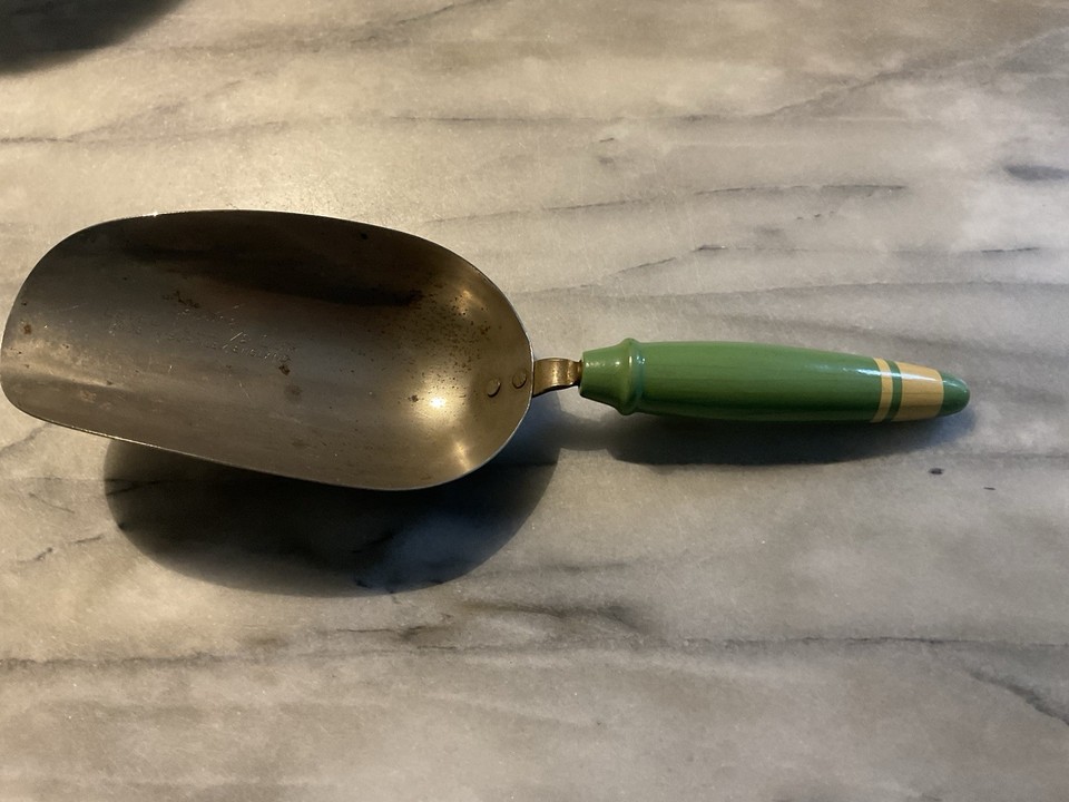 Vintage Skyline Level Full Half Cup Scoop Green/Green Handle Made In ...