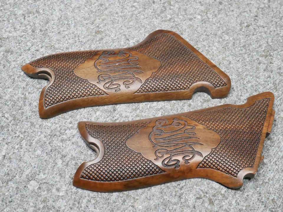 LUGER P08/P 08 WALNUT GRIP SET CUSTOM DESIGN CHECKERED CENTER LOGO | eBay
