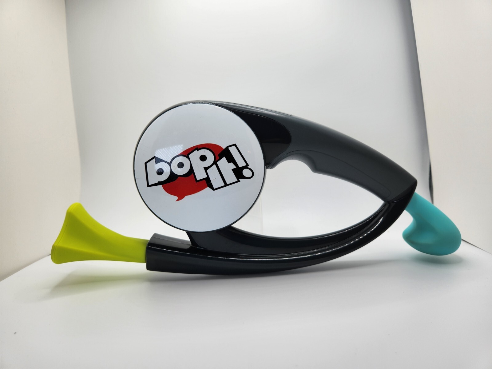 Bop It Classic Game by Hasbro 2015 - Electronic Twist Pull Hours of Fun ...
