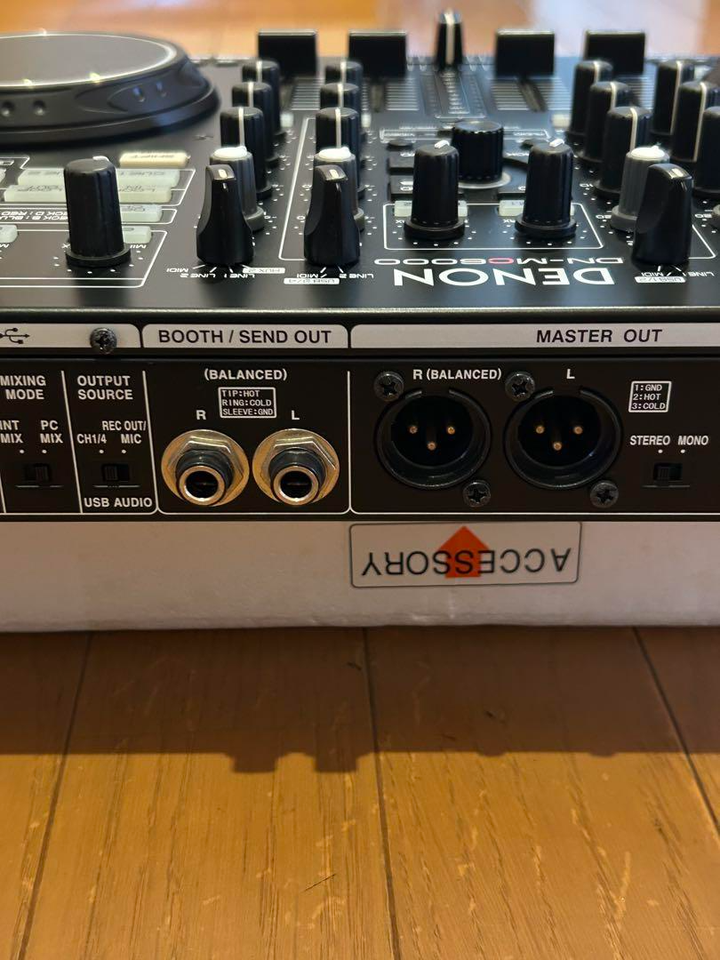 Denon DJ DN-MC6000 4 Channel black DJ Controller Mixer Traktor Tabletop ...