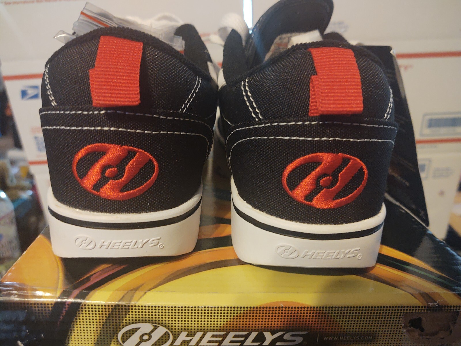 Heely's Gr8 Pro Black White Red size 6 new in box | eBay