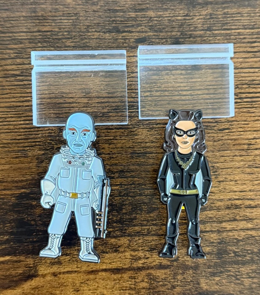 DC Batman '66 TV Series Mr Freeze & Catwoman Pins, Stands & Hot Wheels ...
