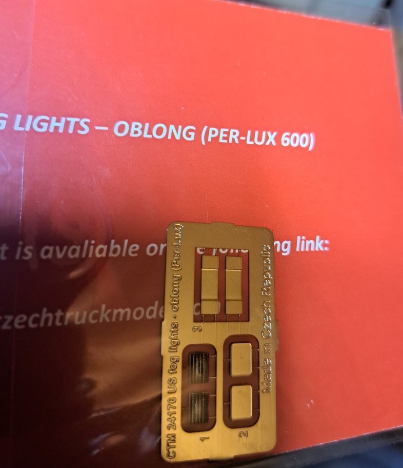 CTM 1/24 1/25 Semi Truck Per-Lux Louvered Style Oblong Fog Lights ...