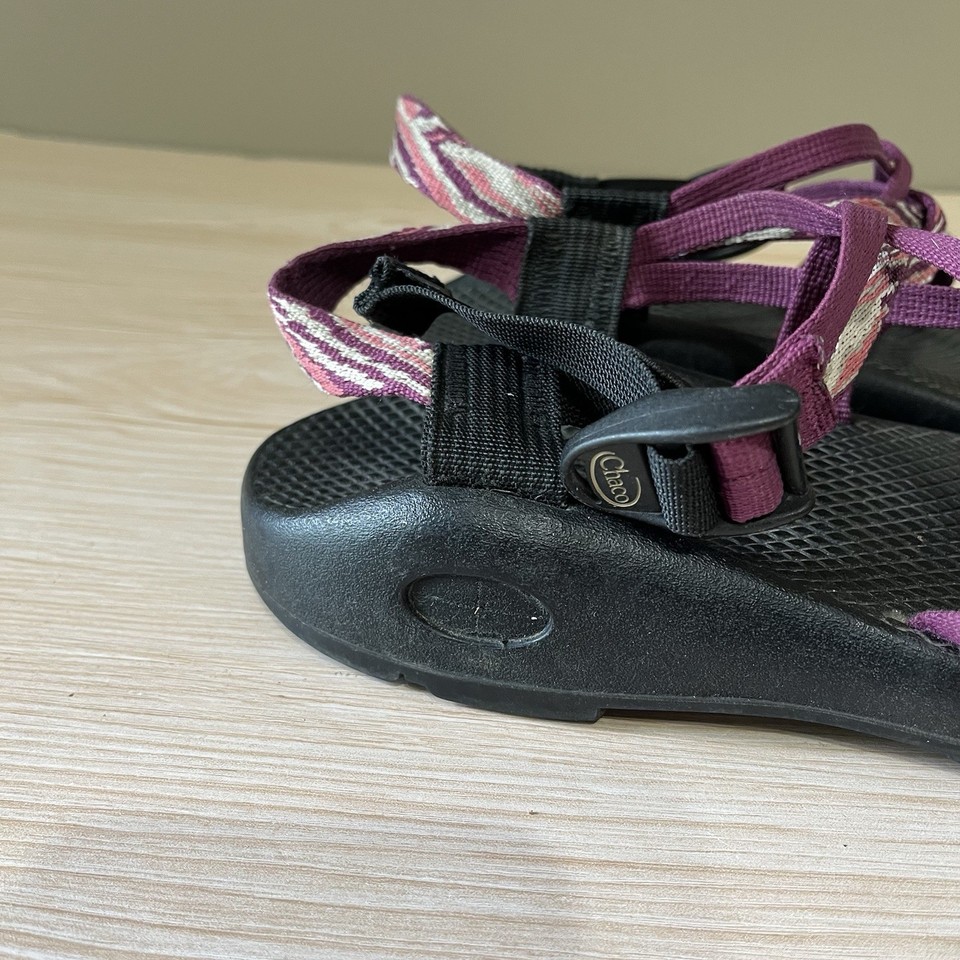 Purple Chaco Strappy Sandals Women’s Size 9 | eBay