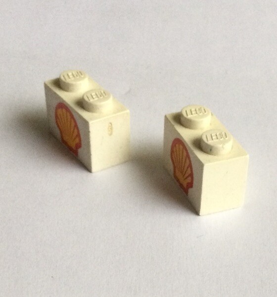 2 x LEGO 3004p60 White 1x2 Brick Shell Print Vintage/Transport/System ...