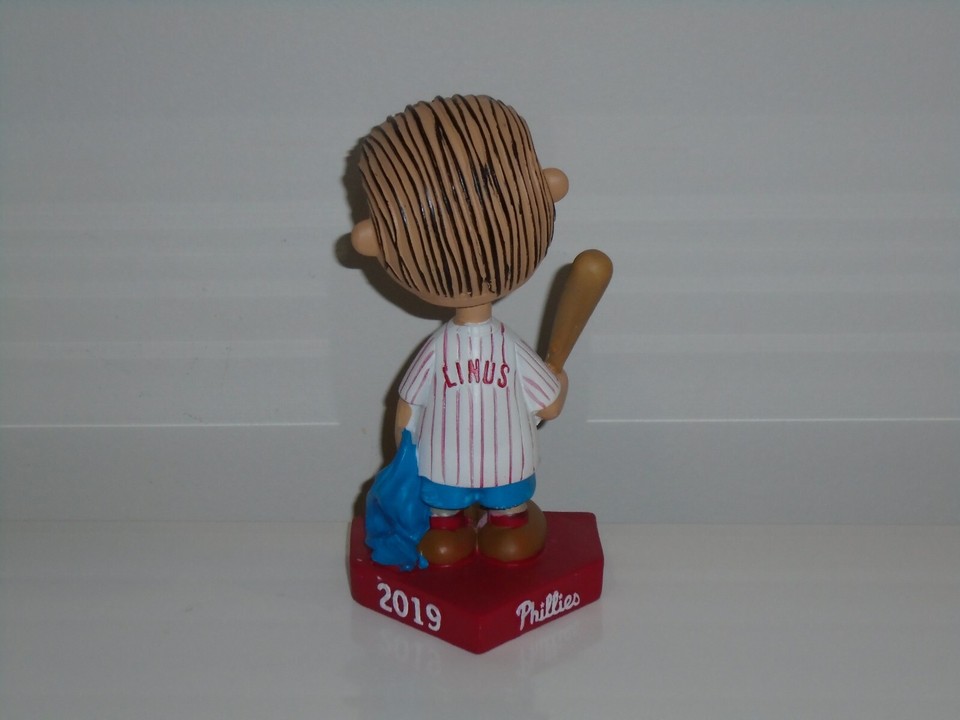 LINUS Character Philadelphia Phillies Bobblehead 2019 Snoopy Theme ...