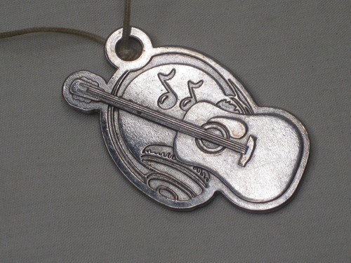 ALESSIA CARA SD720 pendant singer guitar music detail fob key tag ...