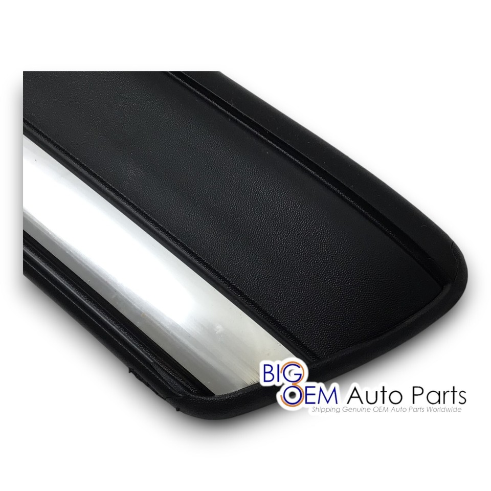 04-07 Chevrolet Silverado Tahoe Suburban Front Passenger Door Molding ...