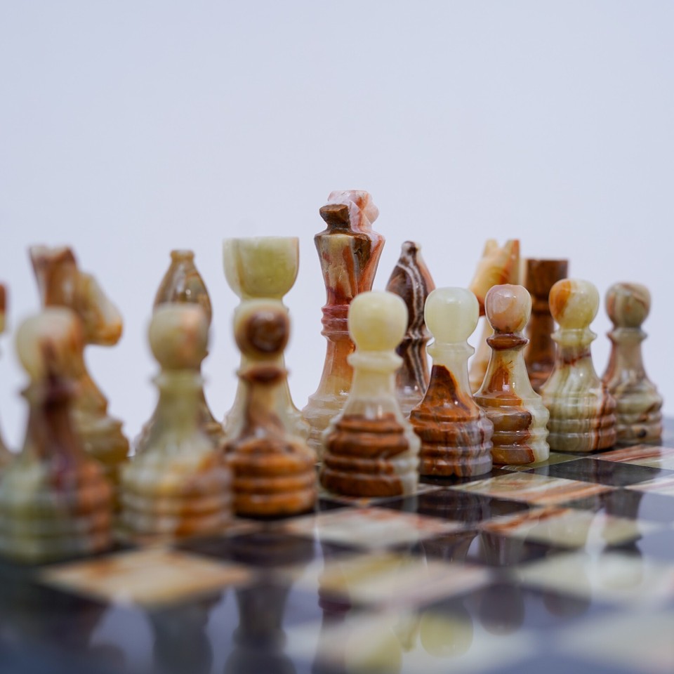 Staunton Black and Green Onyx Chess set Weighted Chess set - Complete ...