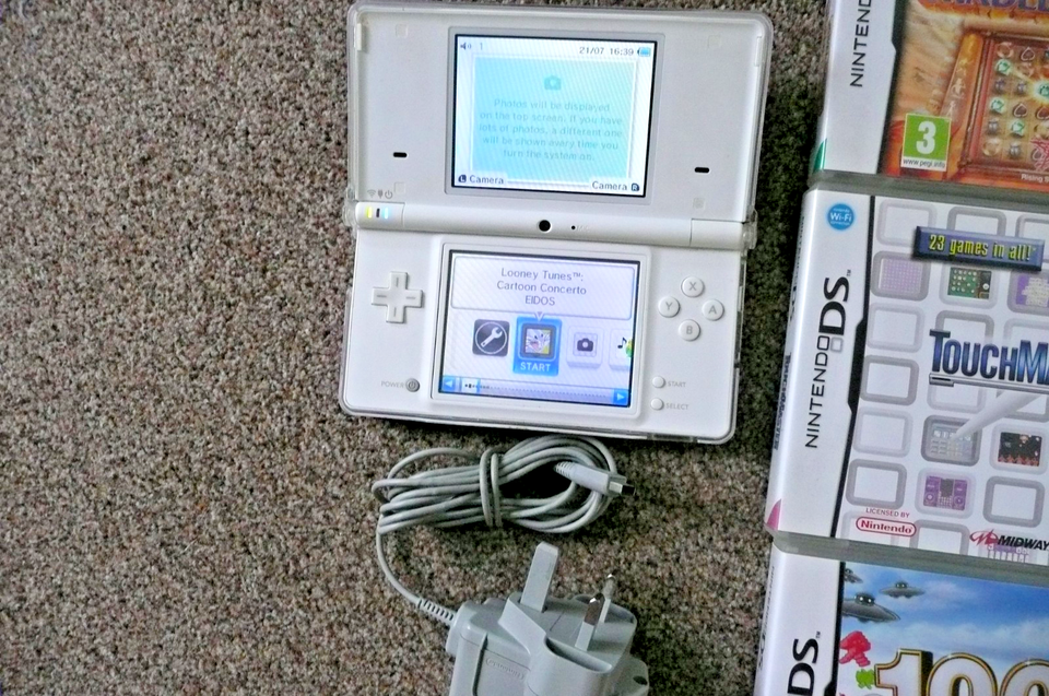 Nintendo DSI & Games Bundle | eBay