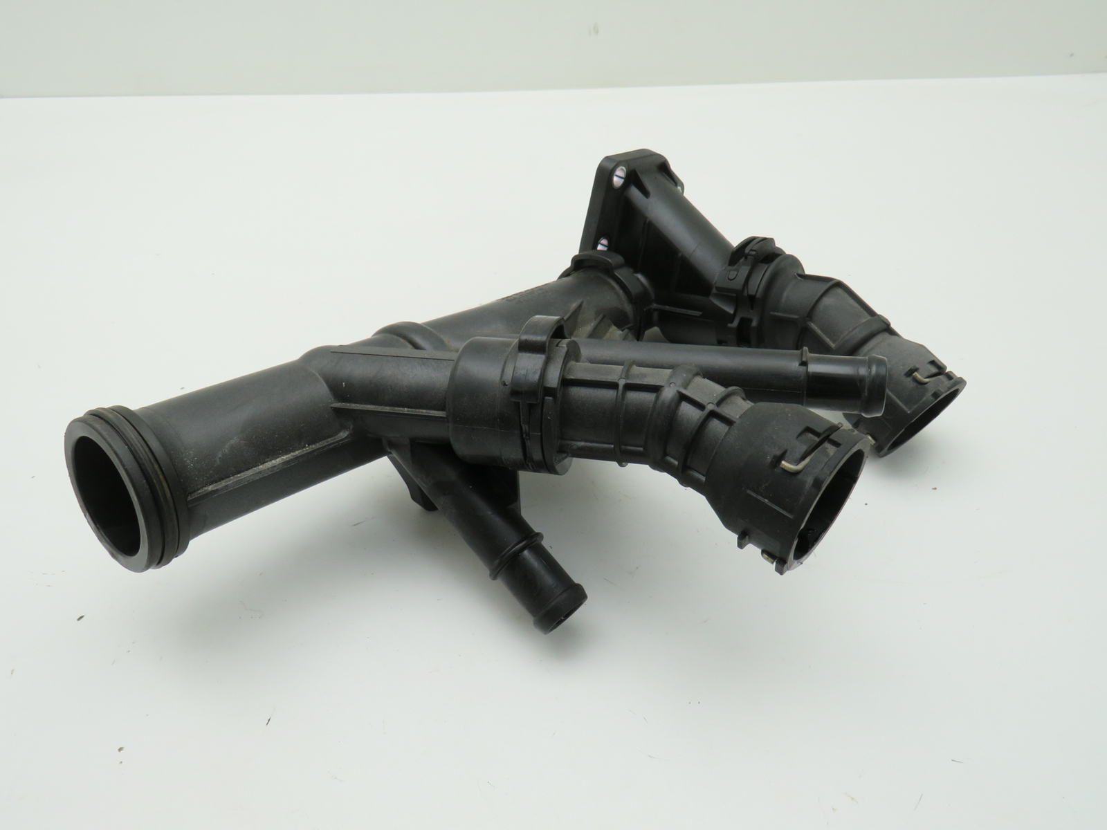 Volkswagen Golf Mk7 Thermostat Coupling Coolant Pipe 04L121071E 2014 ...