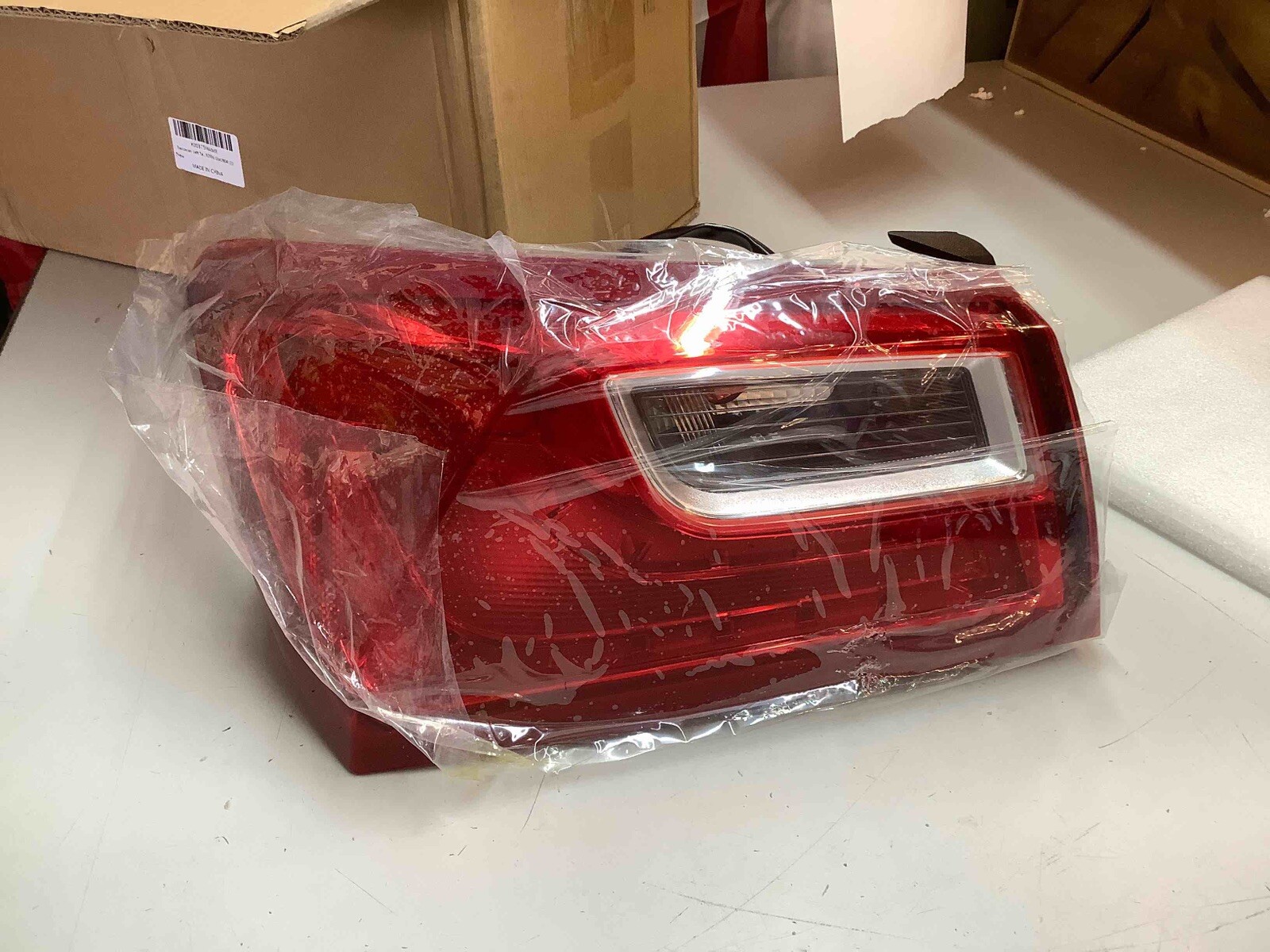 Chevy Malibu dasbecan left tail light assembly w bulbs fits 2016-2019 ...