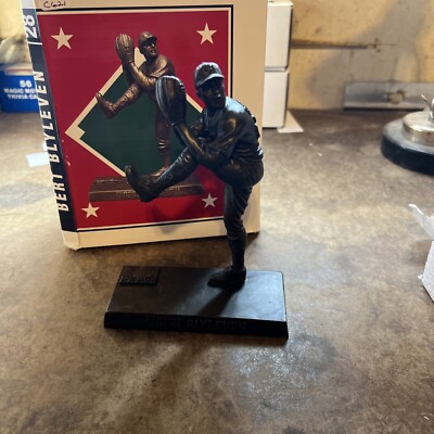 Bert Blyleven Pepsi Statue | eBay