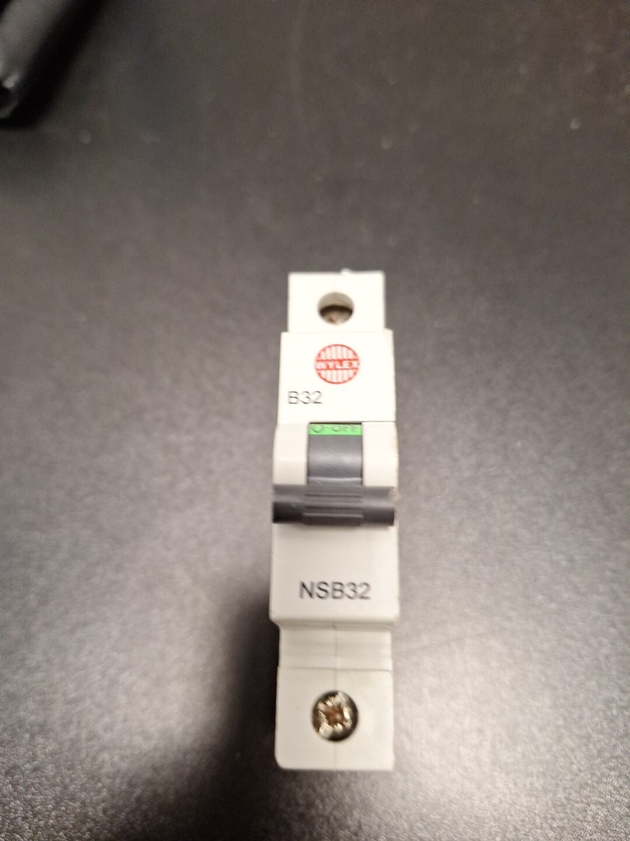 Circuit Breaker Wylex NSB32 32 Amp Type B MCB - Single Pole, 6kA, DIN ...