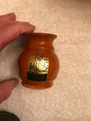 HANDMADE VASE JAMESTOWN POTTERY FESTIVASL FESTIVAL PARK JAMESTOWN VA ...