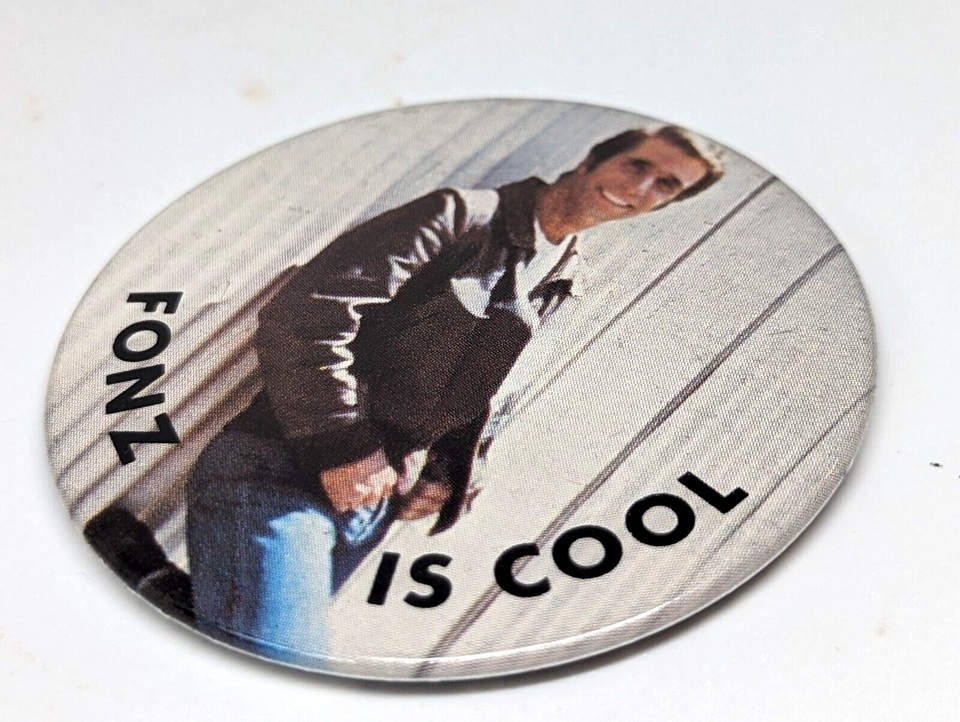 Vtg FONZ Fonzie Henry Winkler Happy Days TV Actor 1977 Fictional Badge ...