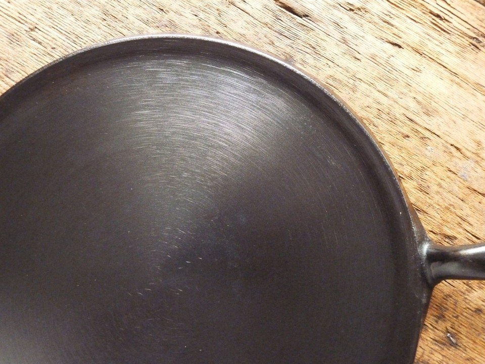 Vintage GRISWOLD Cast Iron GRIDDLE Pan RESTORED # 9 LARGE BLOCK LOGO ...