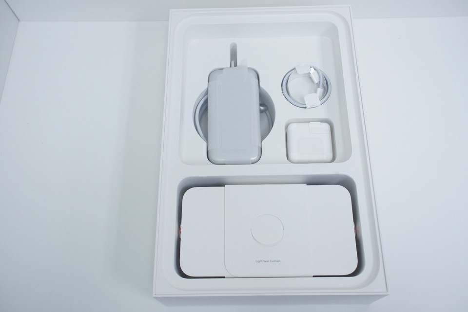 Apple Vision Pro 512GB, Solo Knit Band - S, Light Seal - 21W | eBay