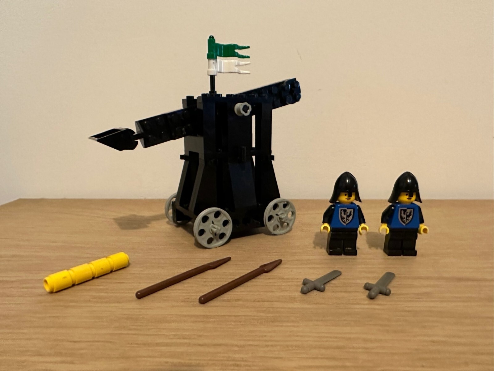Lego 6030 Castle Black Falcons Catapult | eBay