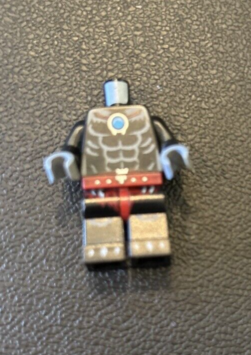 Lego Wilhurt Minifigure 70013 70009 Chima loc015 Body Torso Legs loc015 ...